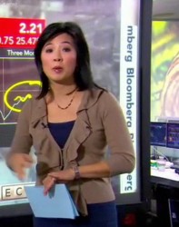 Scarlet Fu - Bloomberg - 24 Oct 11 - Caps - TvNewsCaps