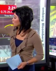 Scarlet Fu - Bloomberg - 24 Oct 11 - Caps - TvNewsCaps